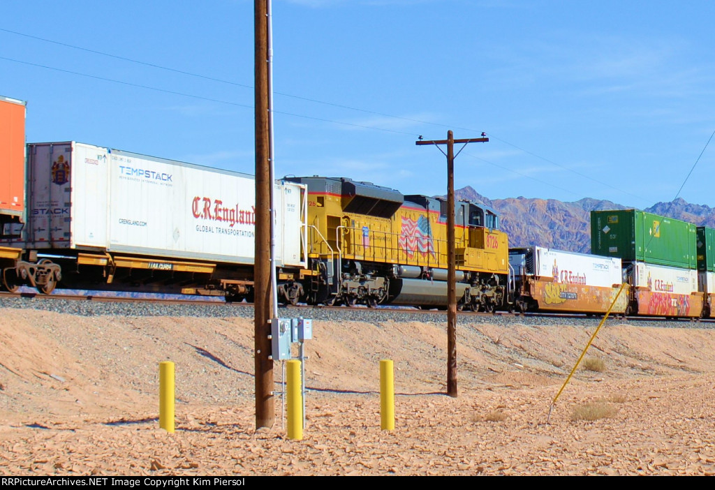 UP 8726 Mid-Train DPU